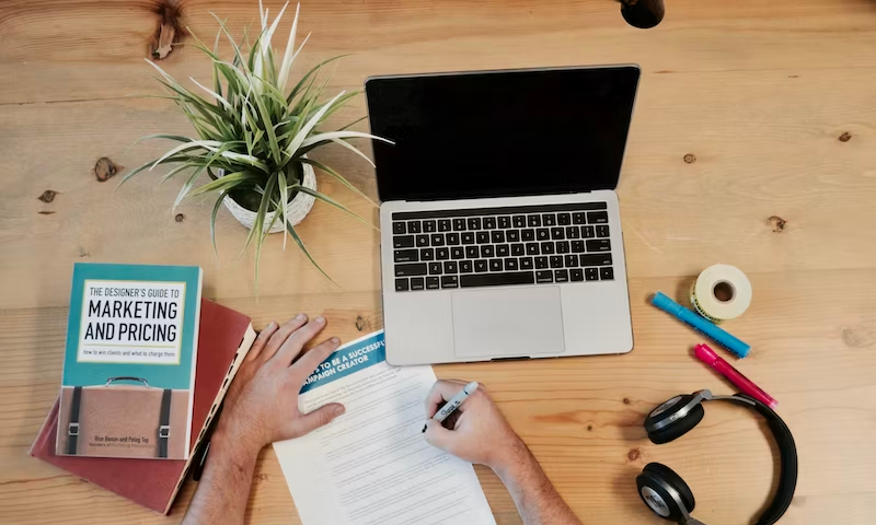 Correlate Reviews and Clients | DesignRush