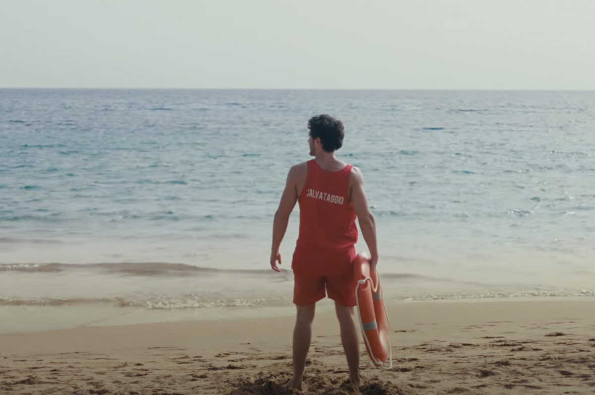 NGO and Ogilvy Makes Powerful Message With ‘Man at Sea’ Ad | DesignRush