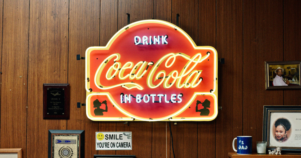 Coca-Cola Reflects on its Long History in Family-Themed Film | DesignRush