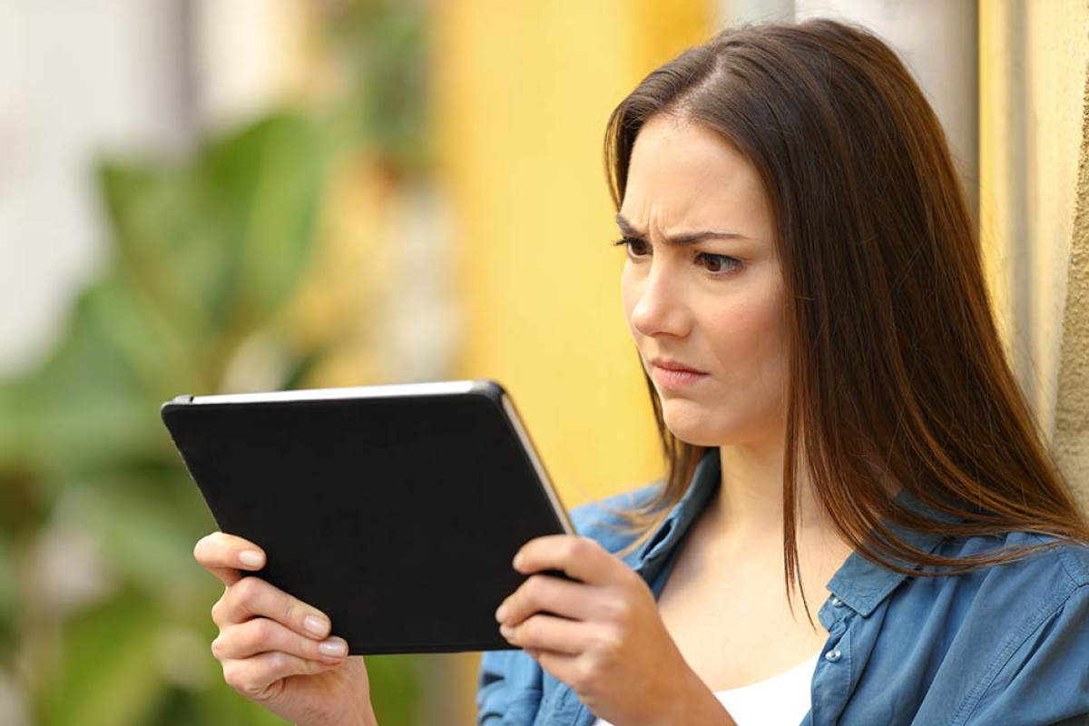 These 7 Bad Websites Teach You Design Mistakes To Avoid | DesignRush