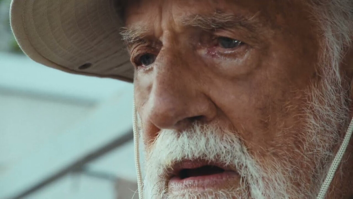 Le Pub NY Revives Dos Equis’ 'Most Interesting Man' | DesignRush